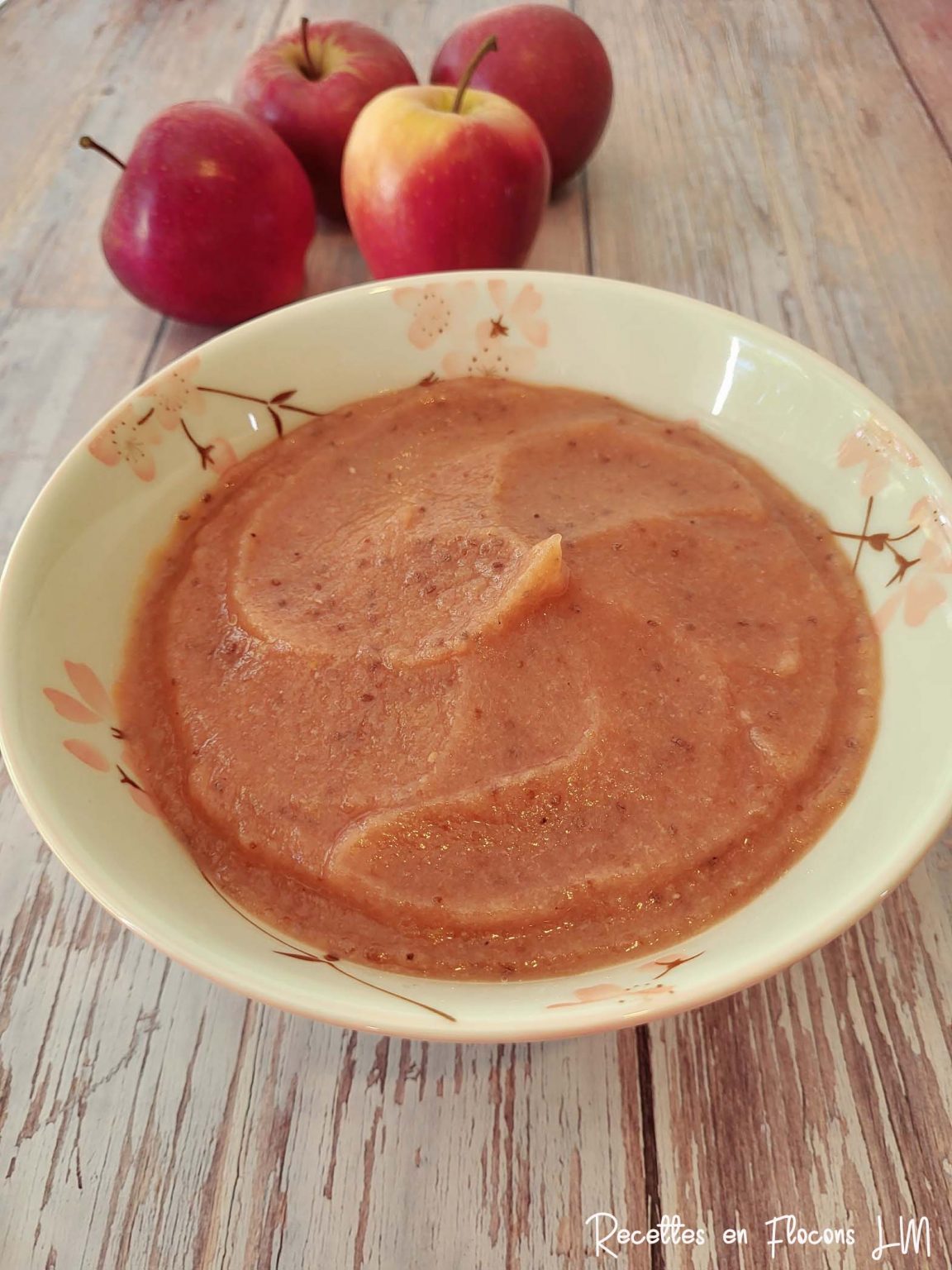 COMPOTE DE POMMES, FRAISES, BANANES ET GRAINES DE CHIA - RECETTES EN ...